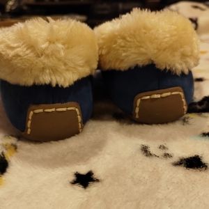 Floopi | Shoes | Floopi Melanie Moccasin Faux Suede Slippers | Poshmark
